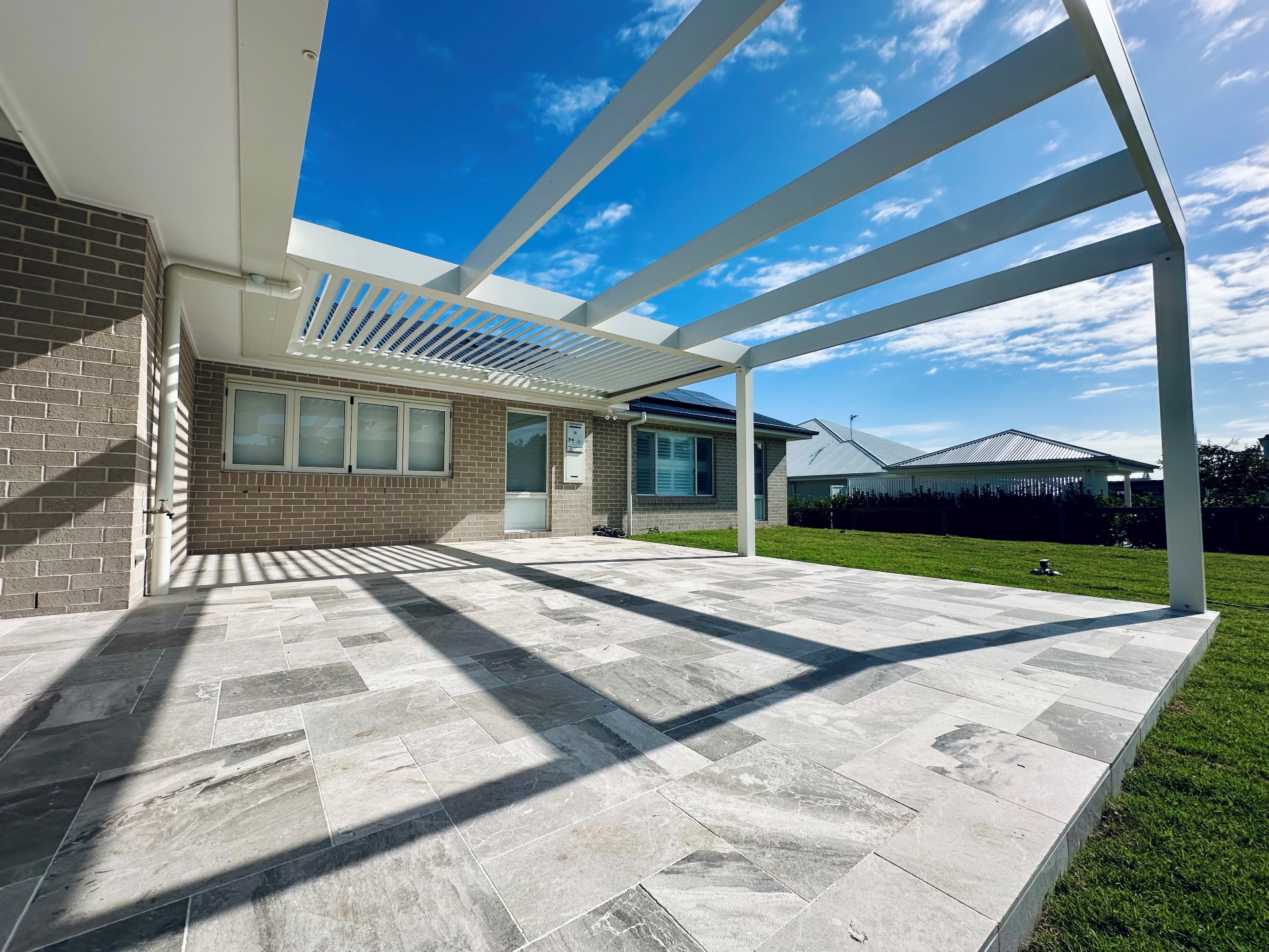 Eclipse Motorised Louvres Perth | Premium Opening Roofs WA